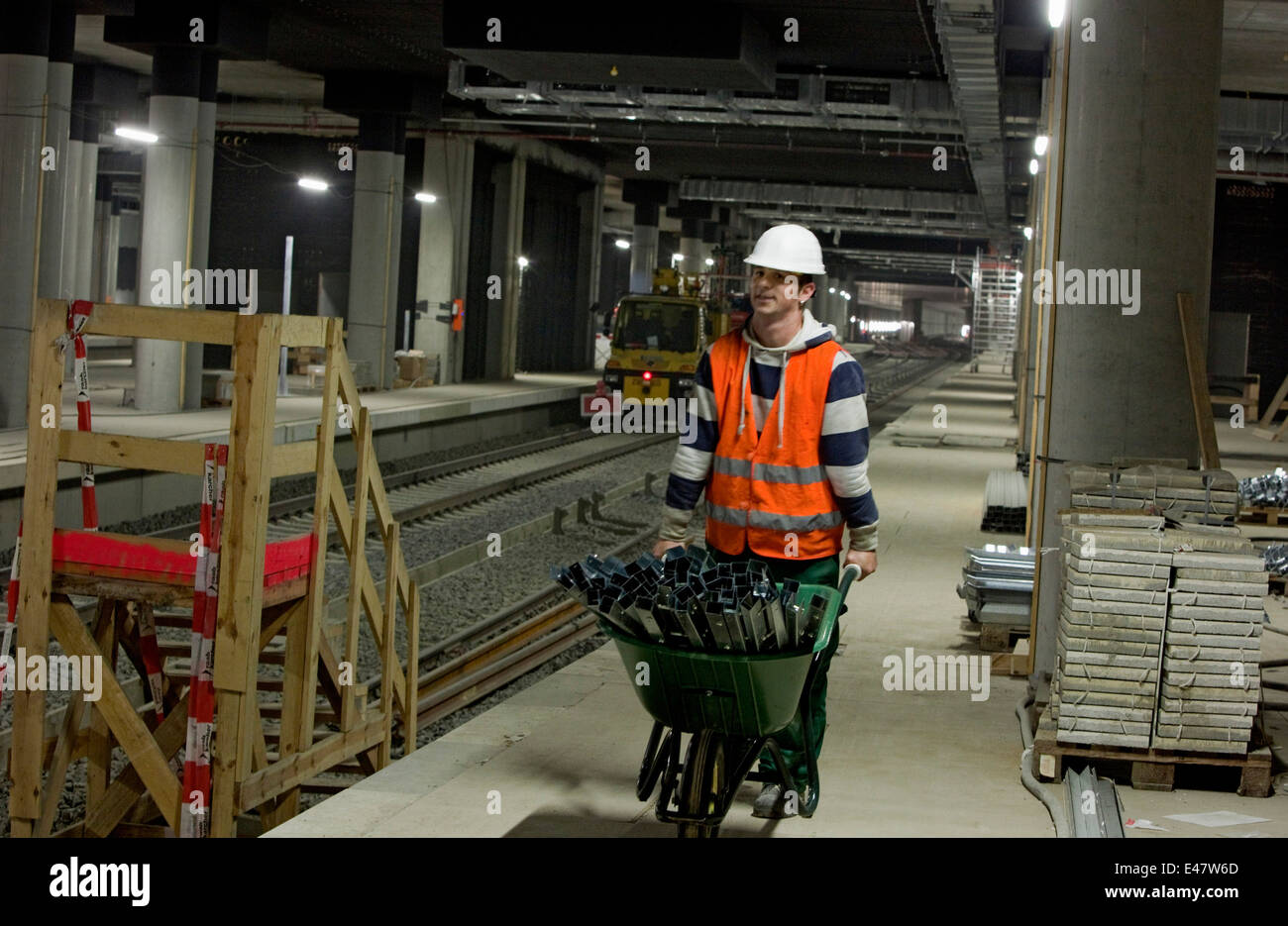 Station construction hi-res stock photography and images - Alamy
