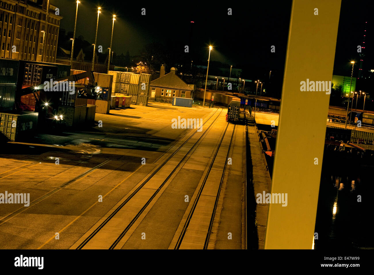 Night shift in container ports Stock Photo - Alamy