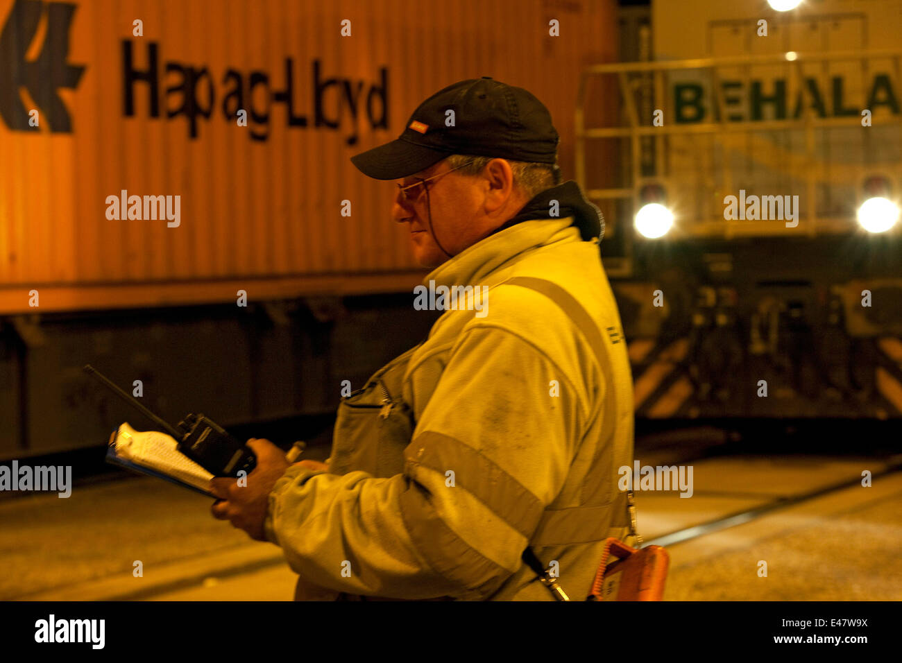 Night shift in container ports Stock Photo - Alamy