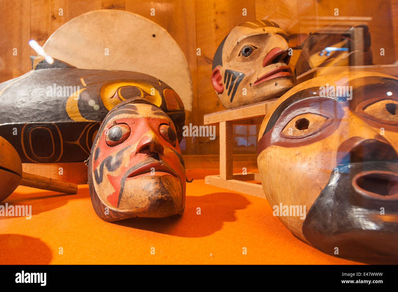 Haida masks hi-res stock photography and images - Alamy