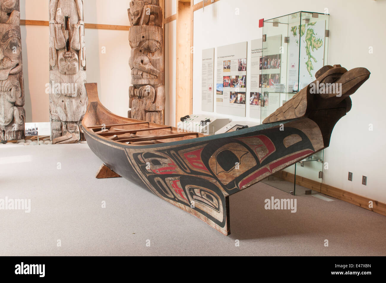 Haida canoe museum hi-res stock photography and images - Alamy