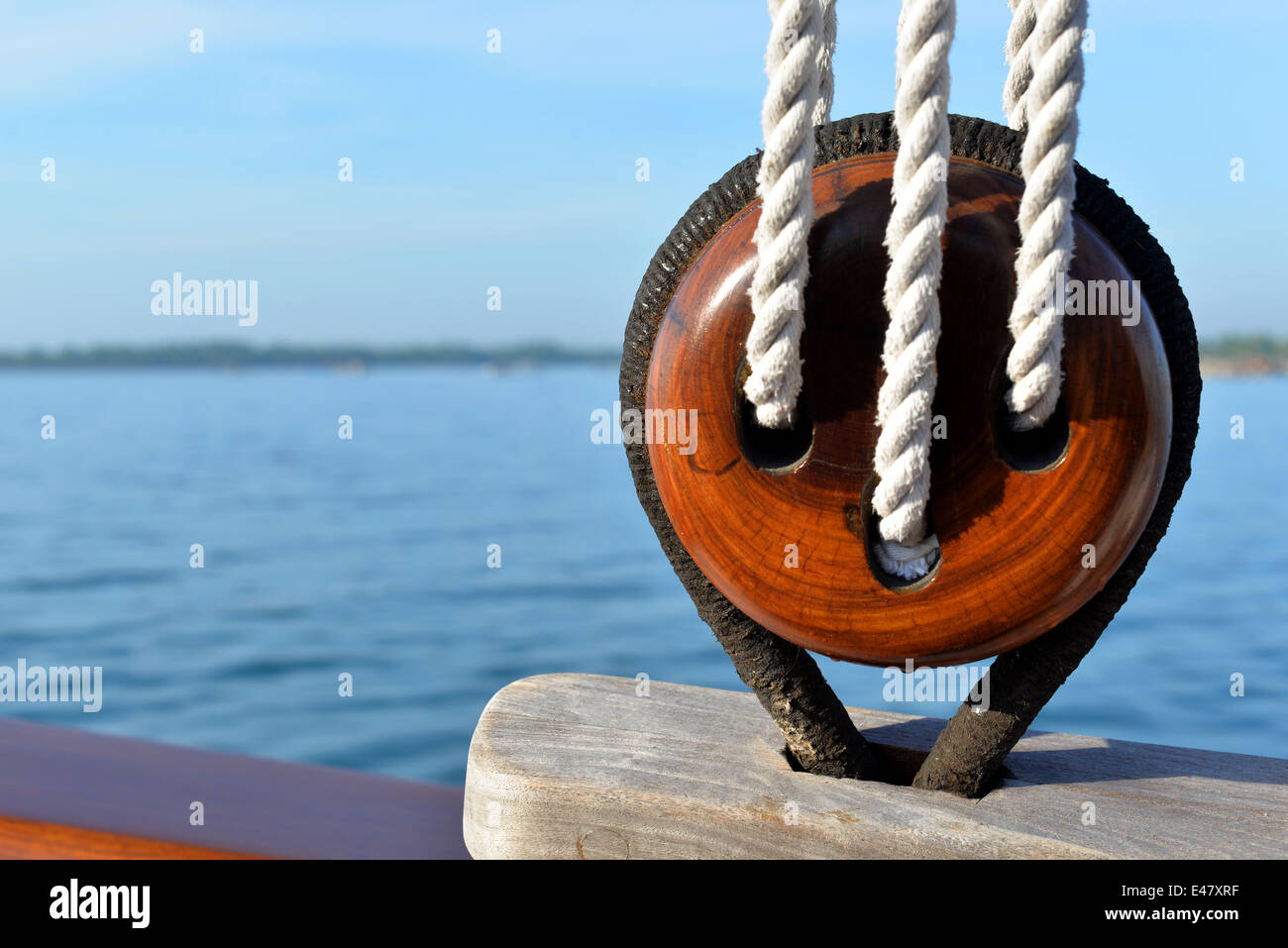 Rigging with sail of a sailing ship hi-res stock photography and images ...