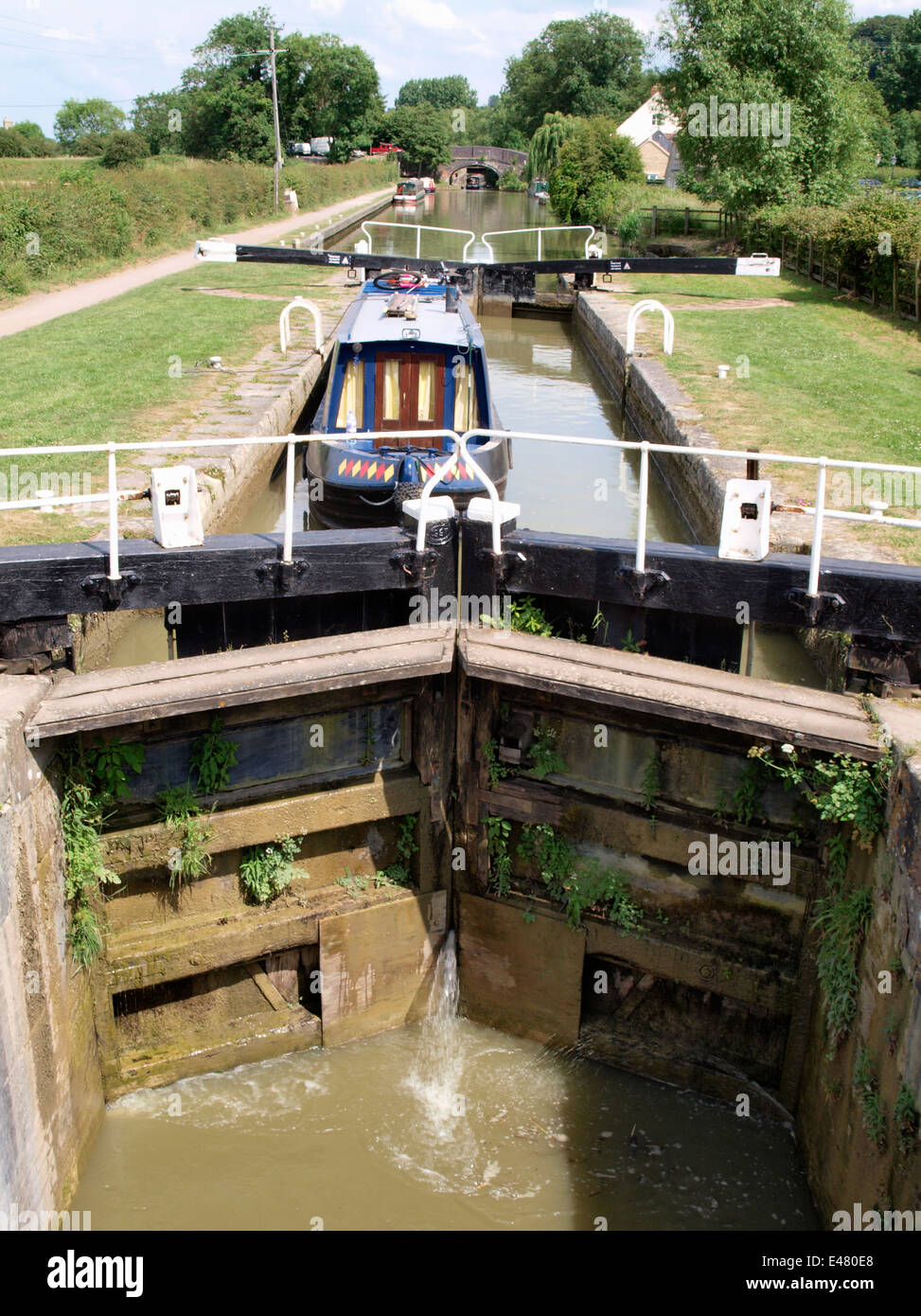 Using a canal lock hi-res stock photography and images - Alamy