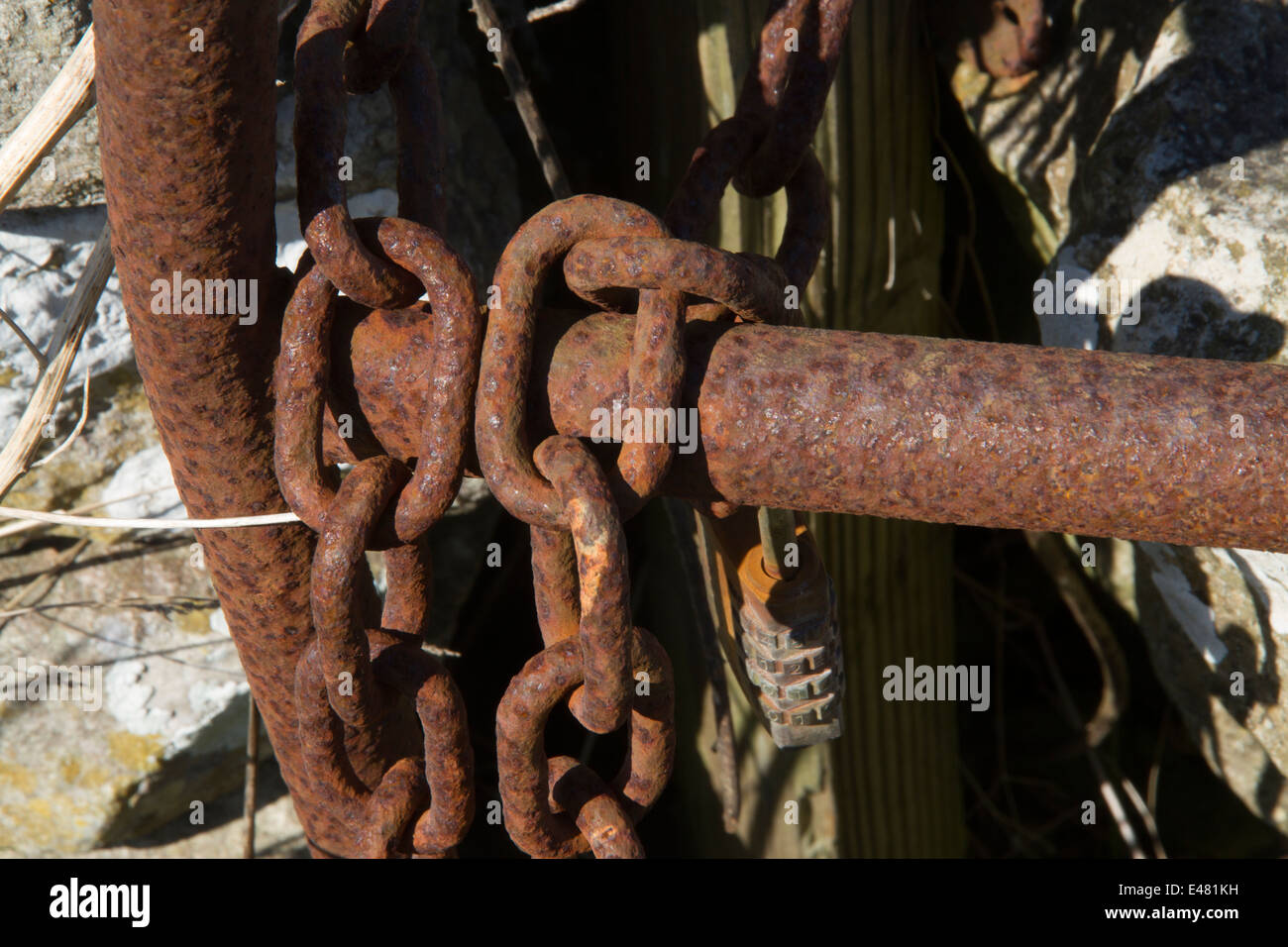 Chained up gate hi-res stock photography and images - Alamy
