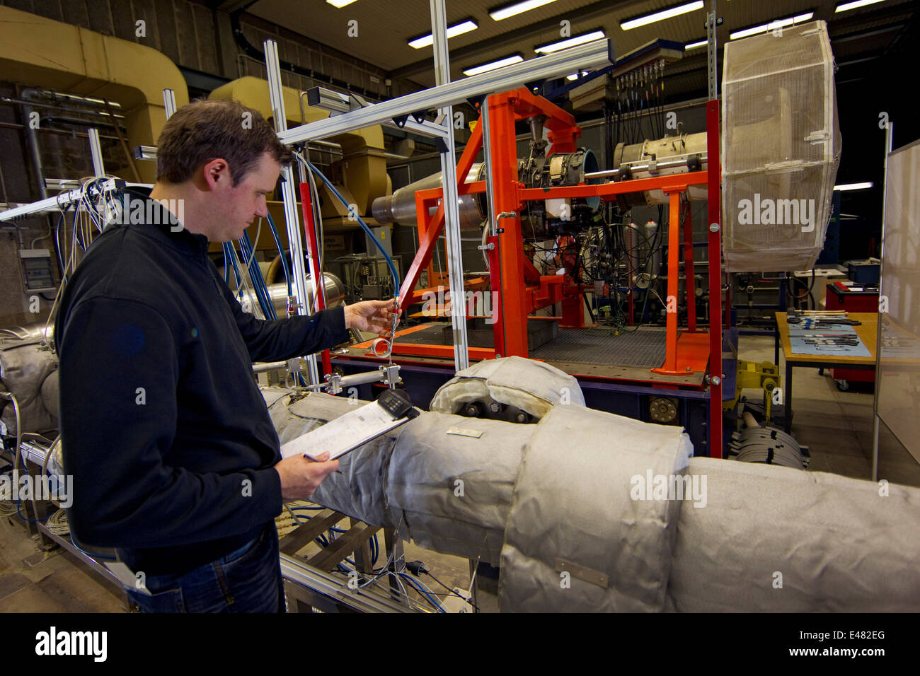 Aircraft engine test stand hi-res stock photography and images - Alamy