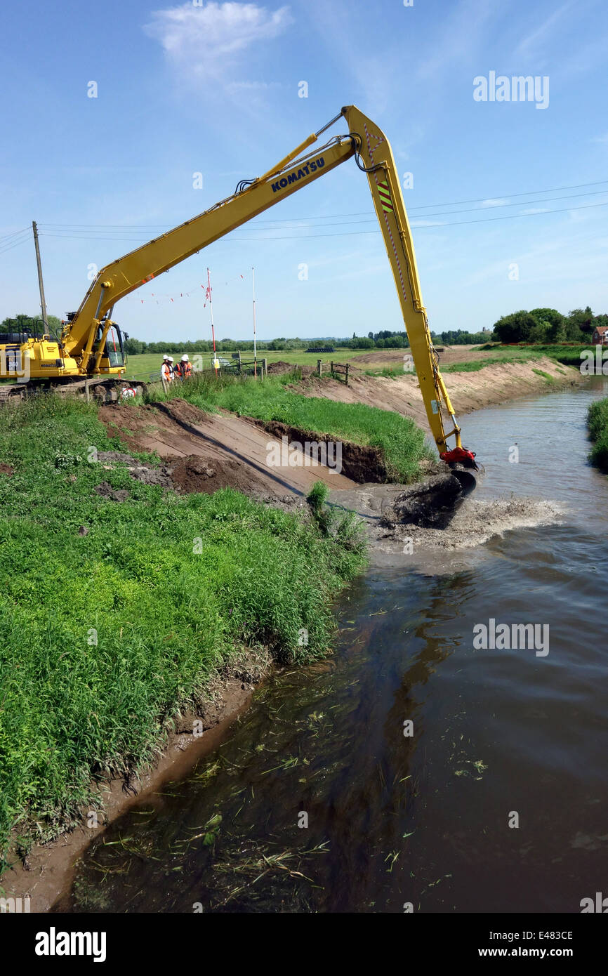 Dredge river hi-res stock photography and images - Alamy
