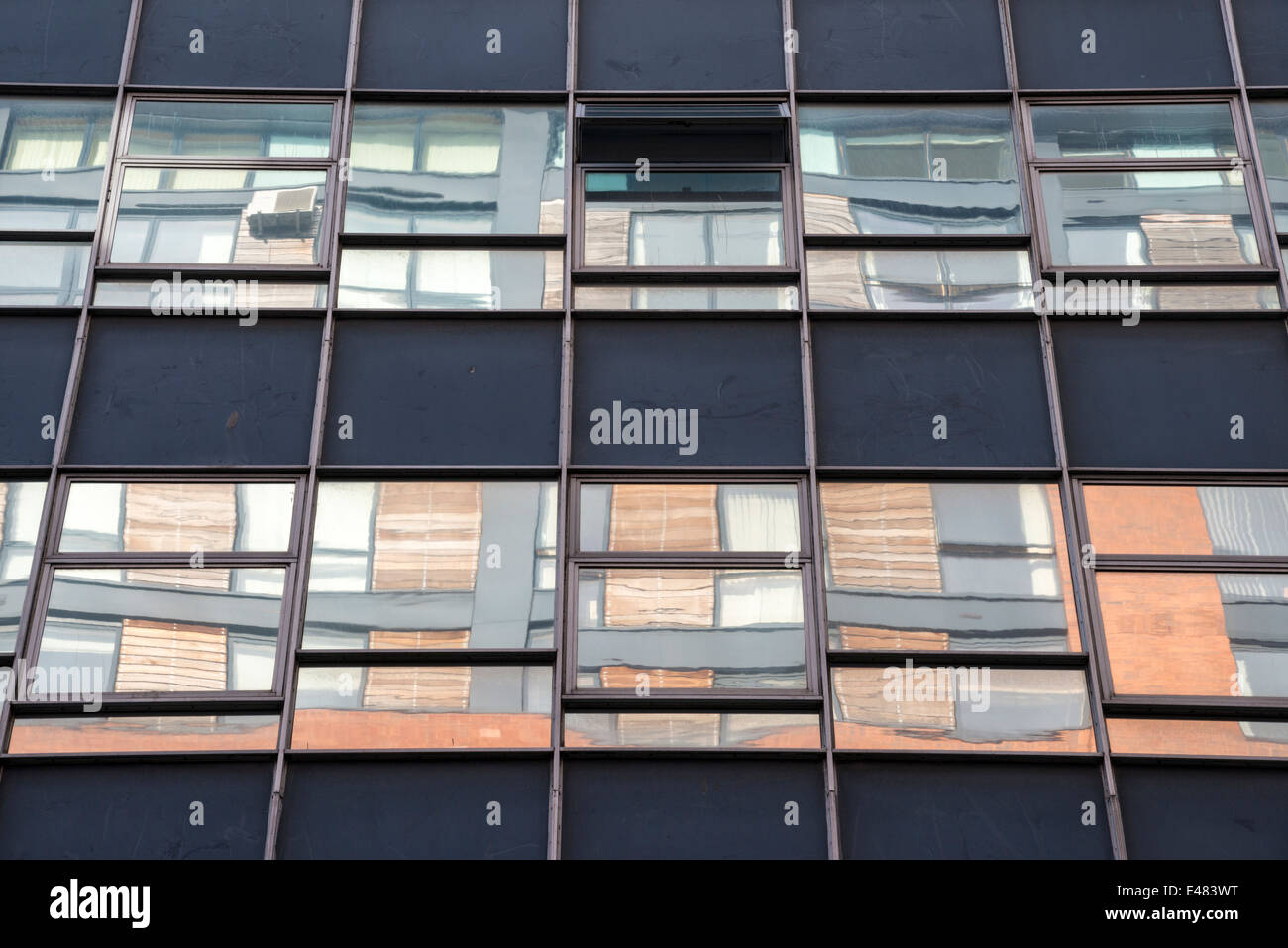 Modern buidling hi-res stock photography and images - Alamy