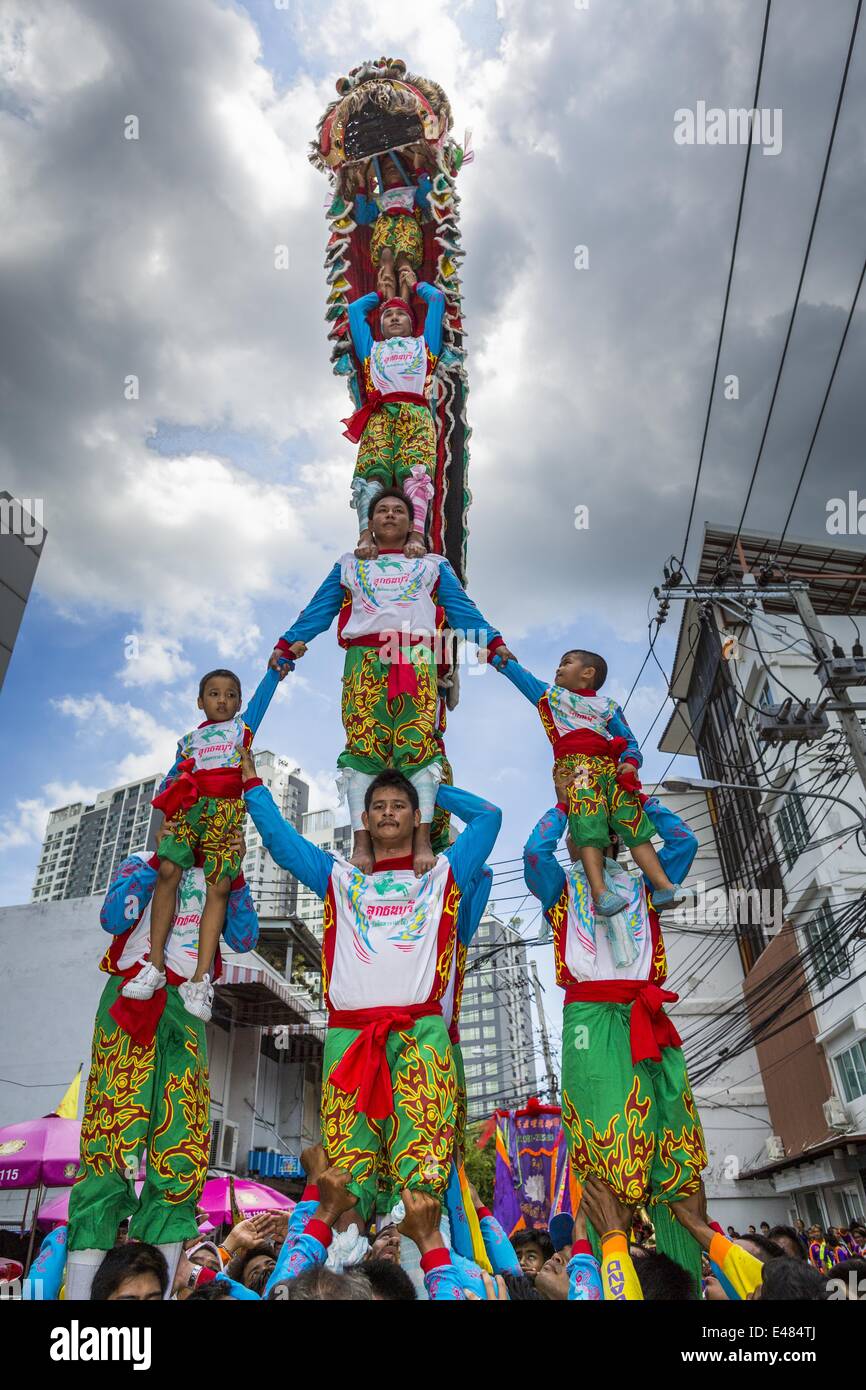 Acrobat team hi-res stock photography and images - Alamy