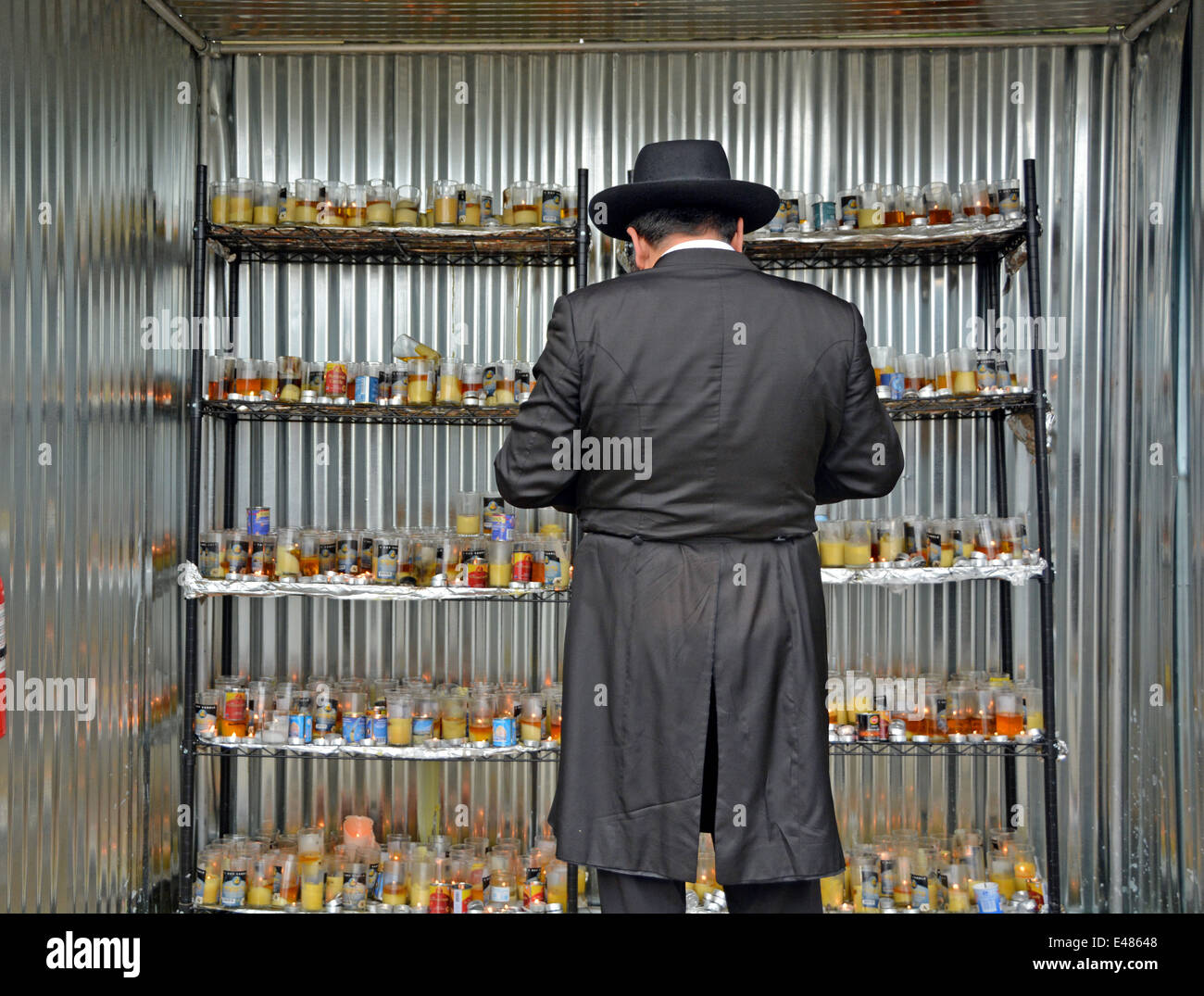Rabbi menachem mendel hi-res stock photography and images - Alamy