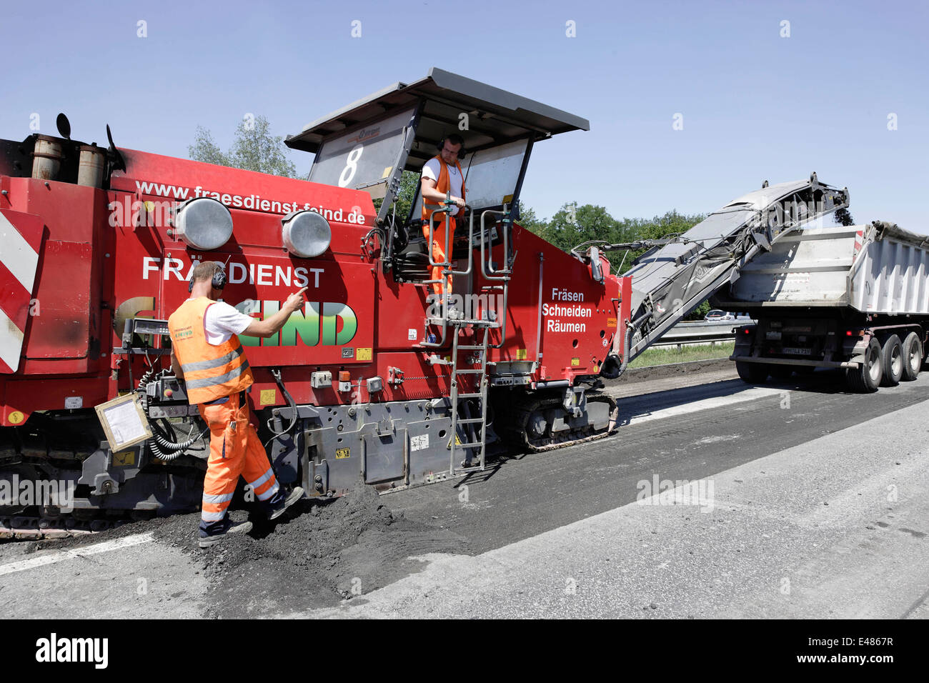 Highway construction hi-res stock photography and images - Alamy