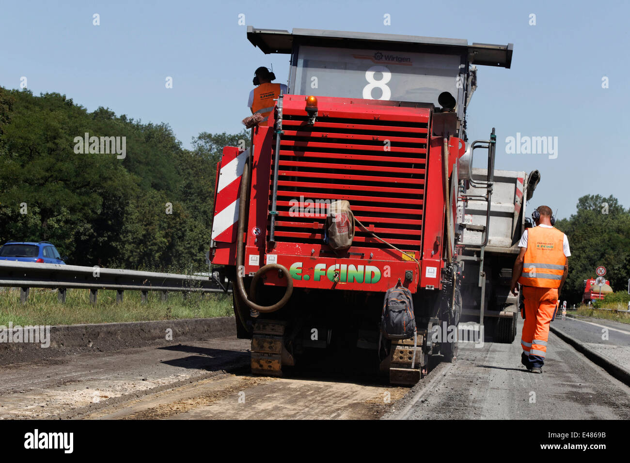 Highway construction hi-res stock photography and images - Alamy