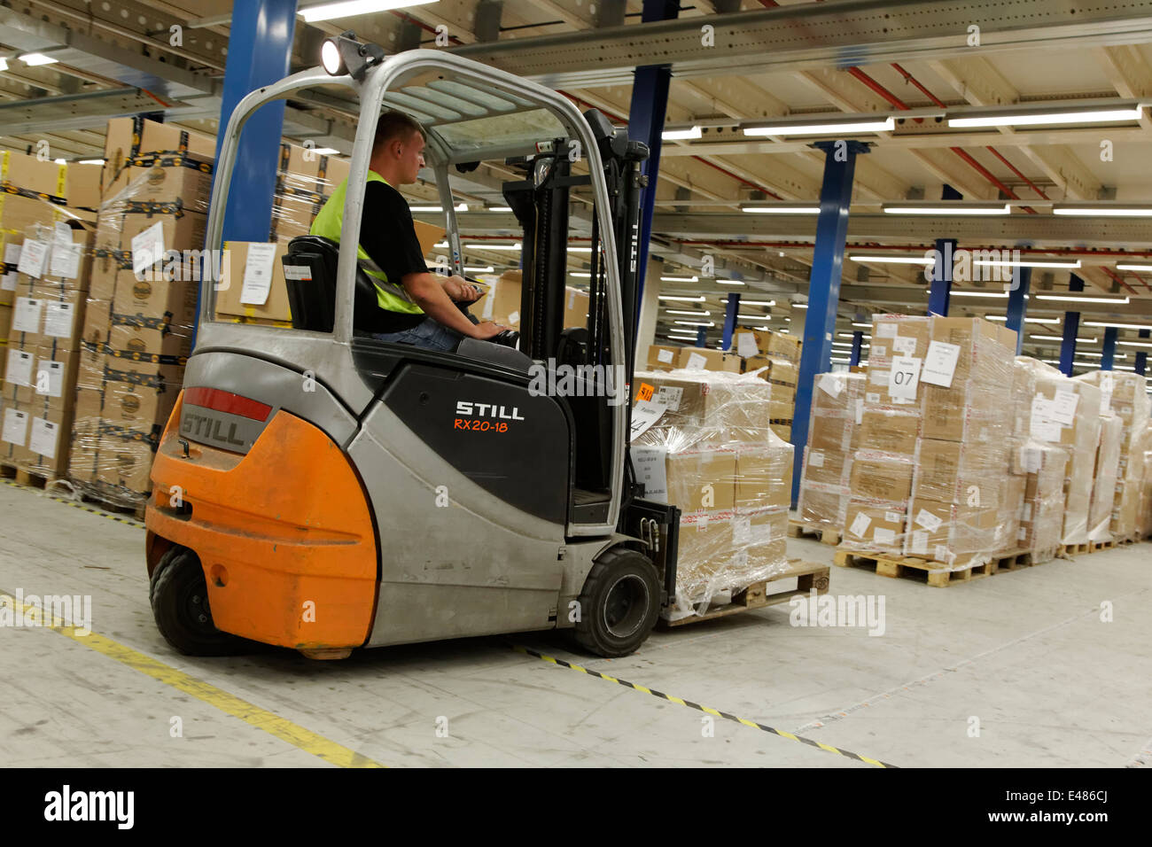 Zalando center hi-res stock photography and images - Alamy