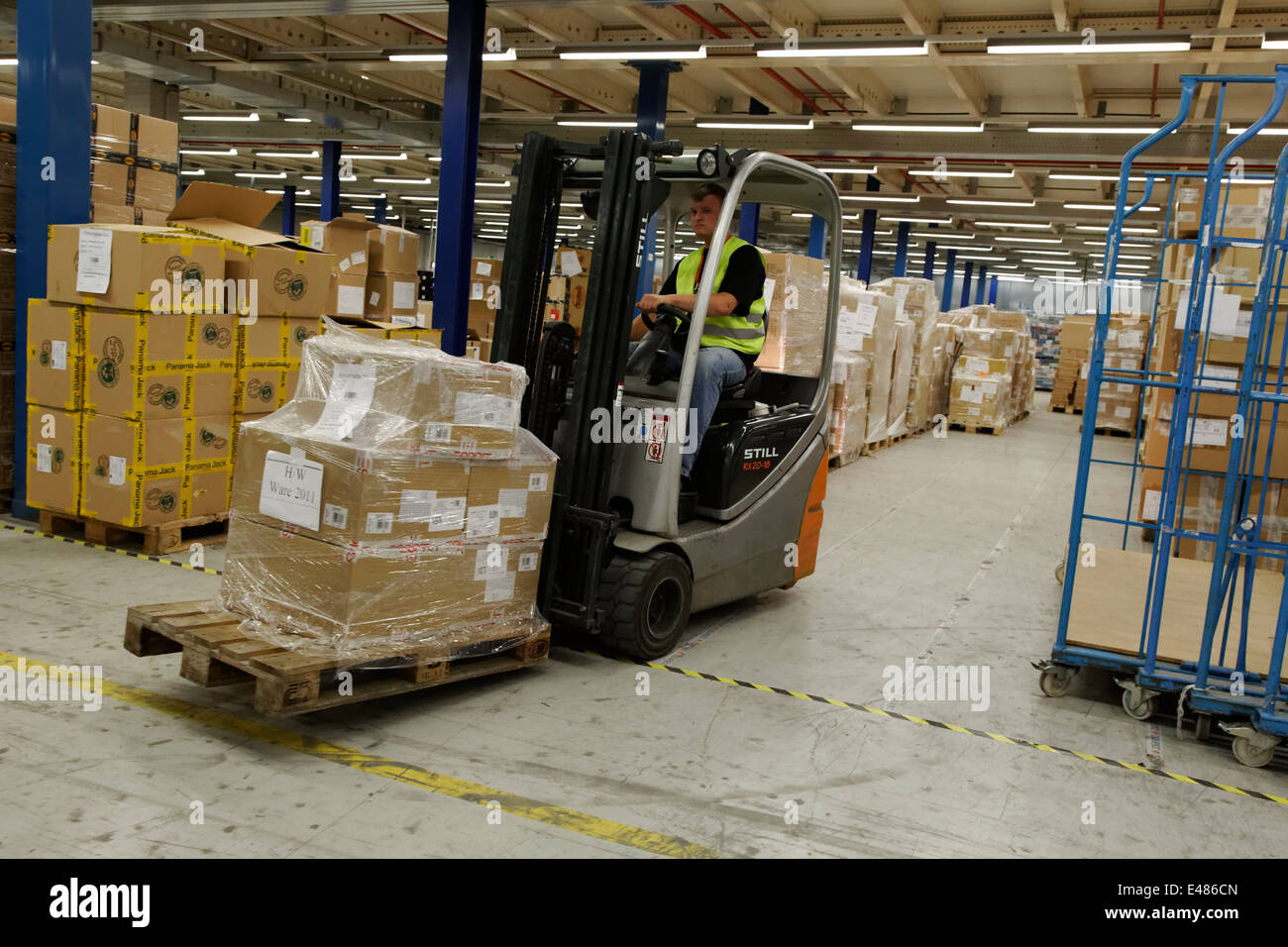 Zalando center hi-res stock photography and images - Alamy