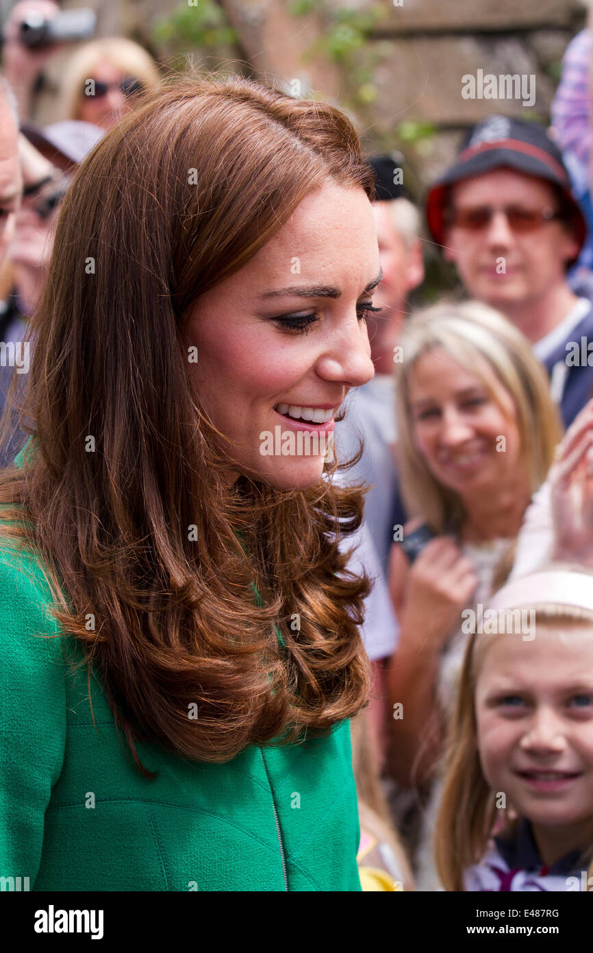 Catherine, Duchess of Cambridge GCVO, a member of the British royal ...