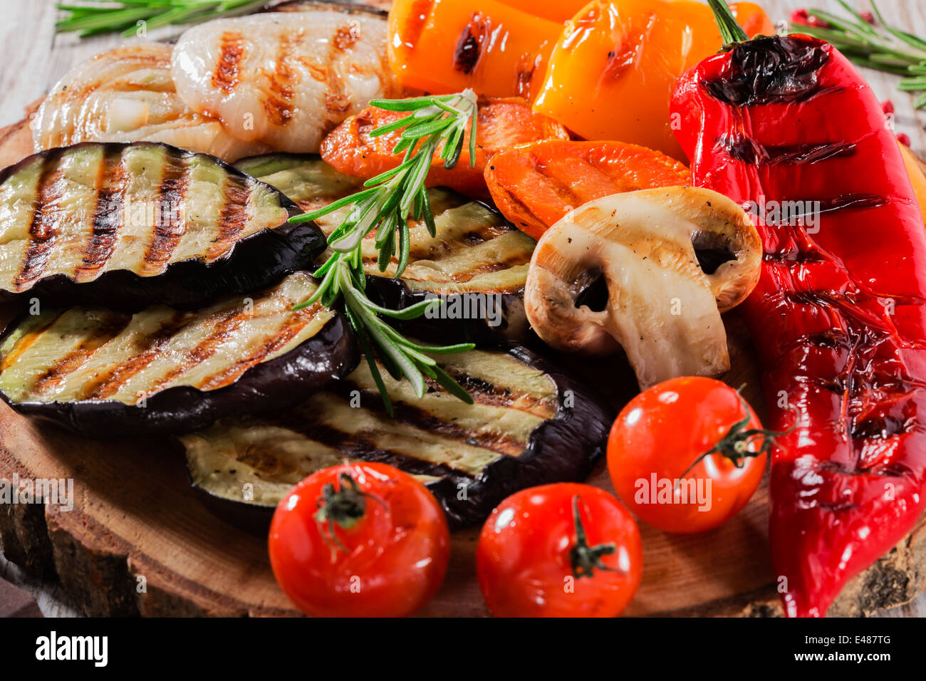 Grilled vegetables hi-res stock photography and images - Alamy