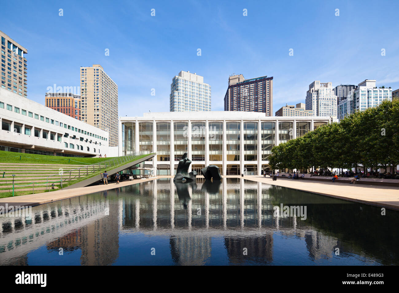New York City - June 22: Paul Milstein Pool and Terrace at Lincoln ...