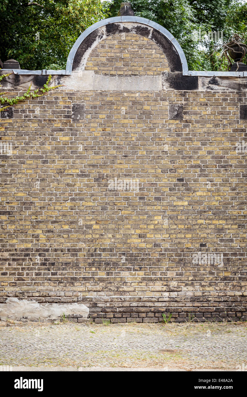 Cement house cemetery hi-res stock photography and images - Alamy