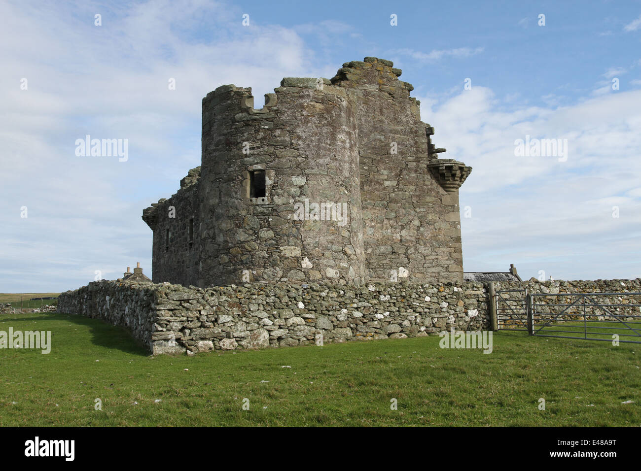 Muness castle hi-res stock photography and images - Alamy