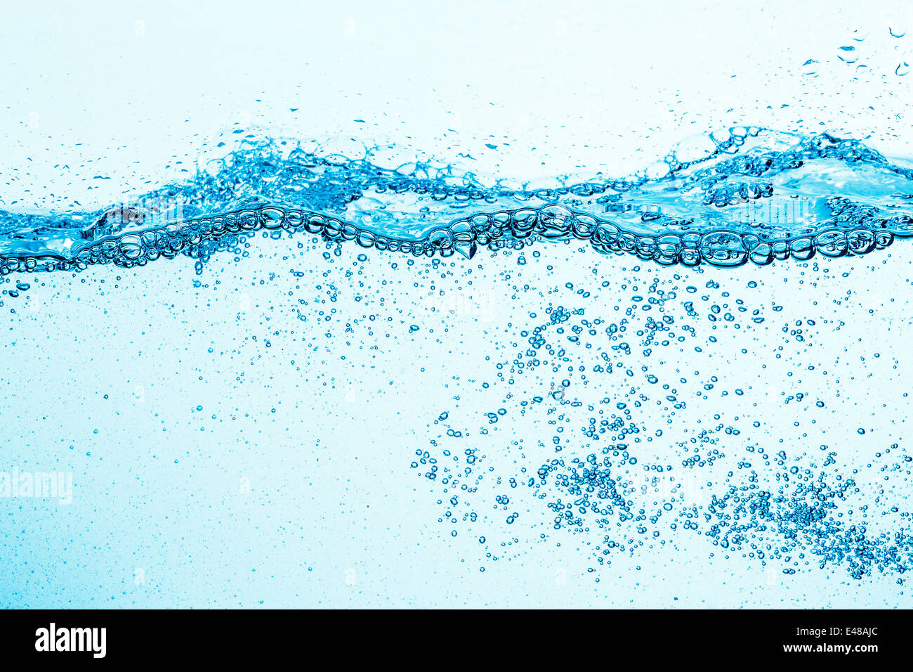 Many bubbles in water close up, abstract water wave with bubbles Stock ...