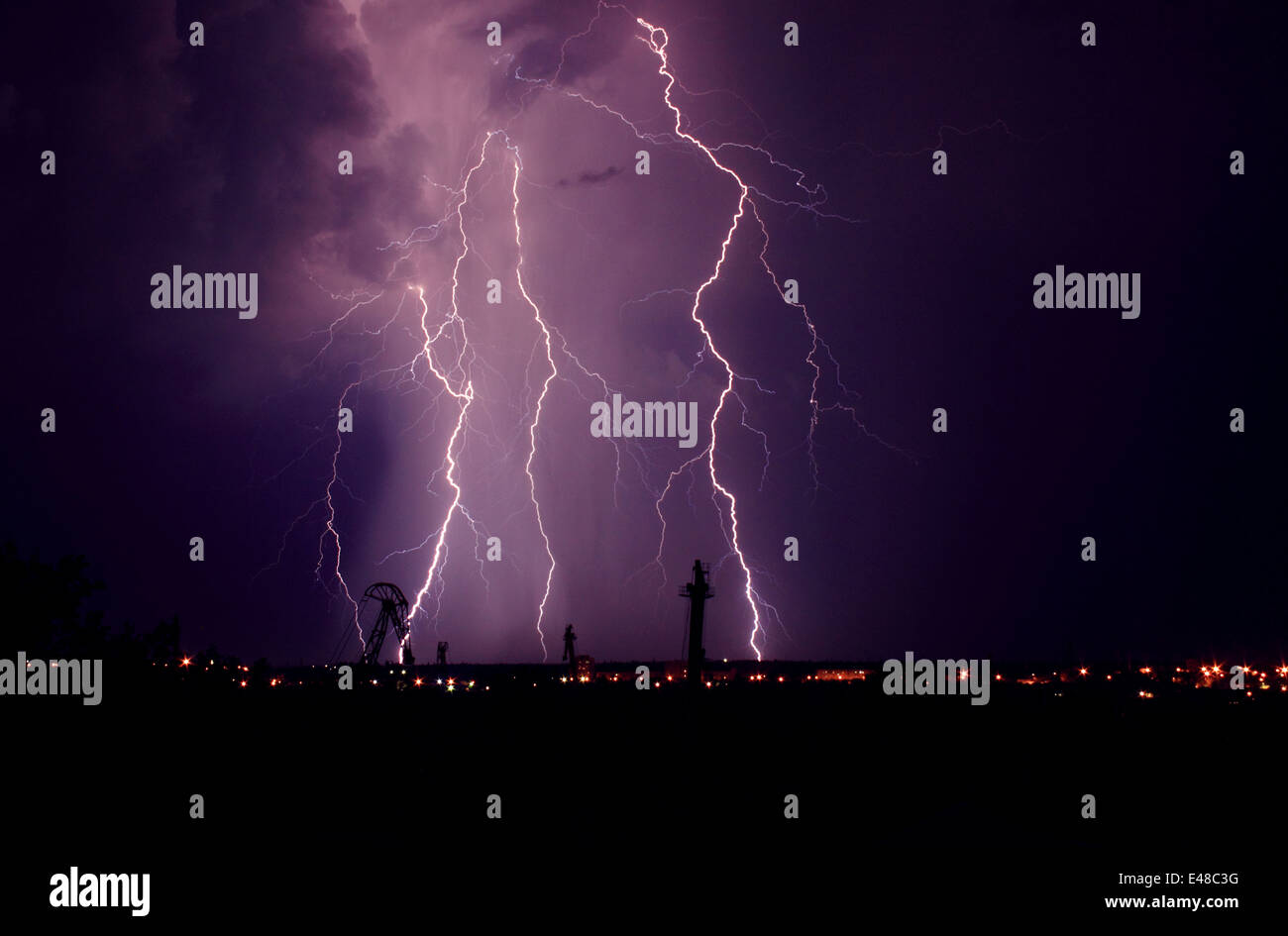 lightning at thunderstorm at night Stock Photo - Alamy