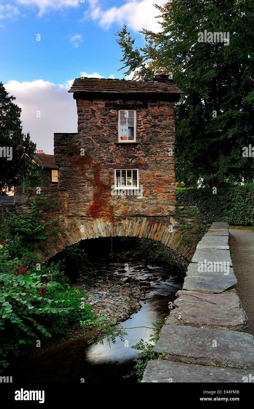 House on an Arched Bridge Stock Photo - Alamy