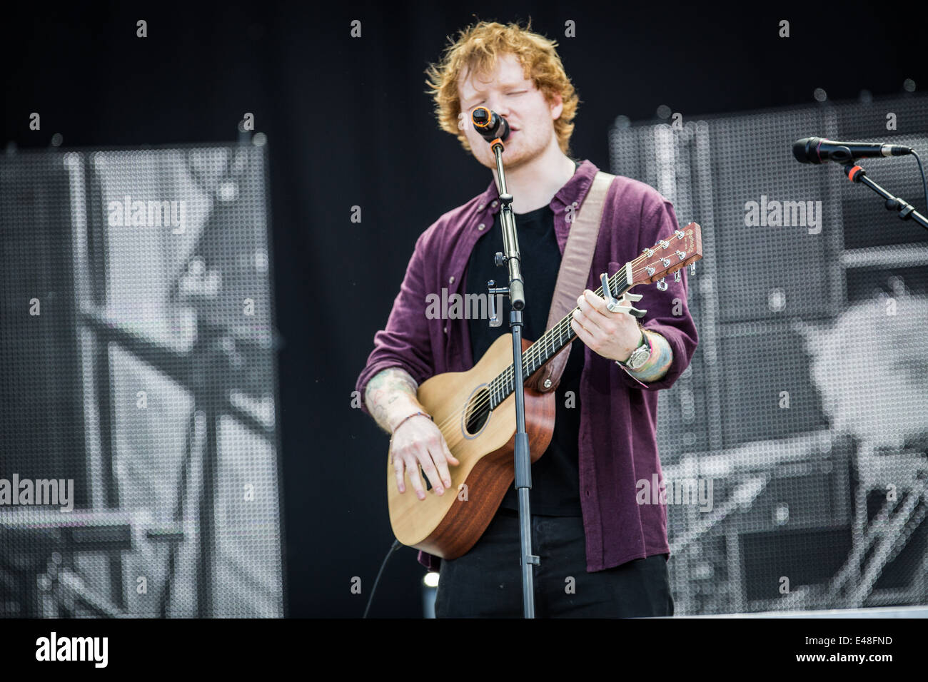 Ed sheeran hi-res stock photography and images - Alamy