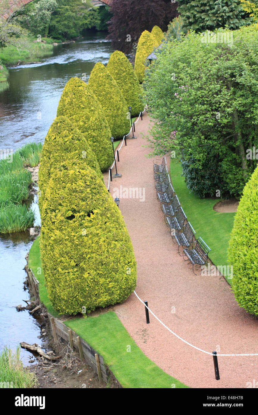 Beautiful British garden Stock Photo - Alamy