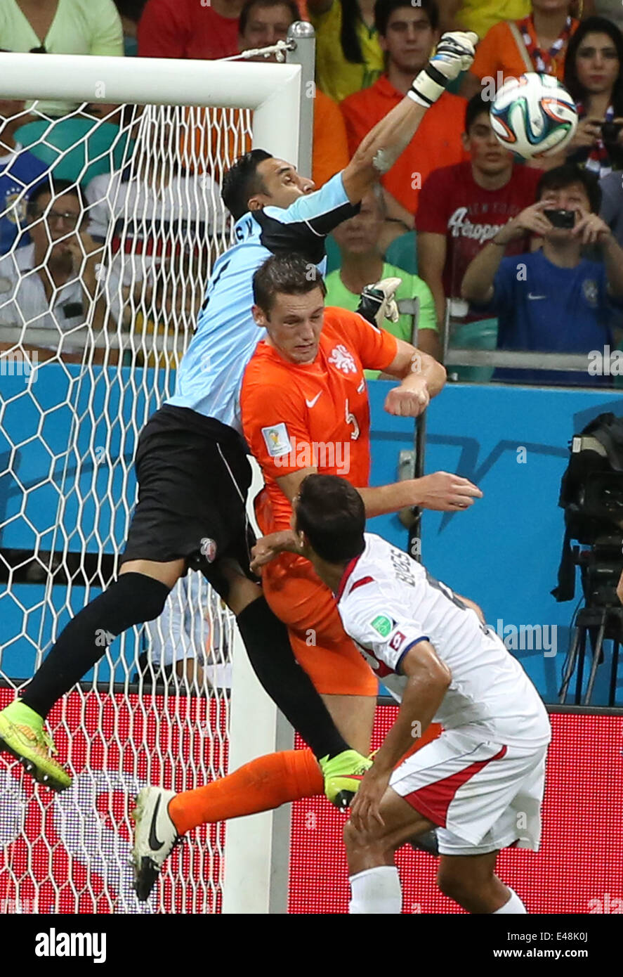 Costa rica goalkeeper hi-res stock photography and images - Alamy