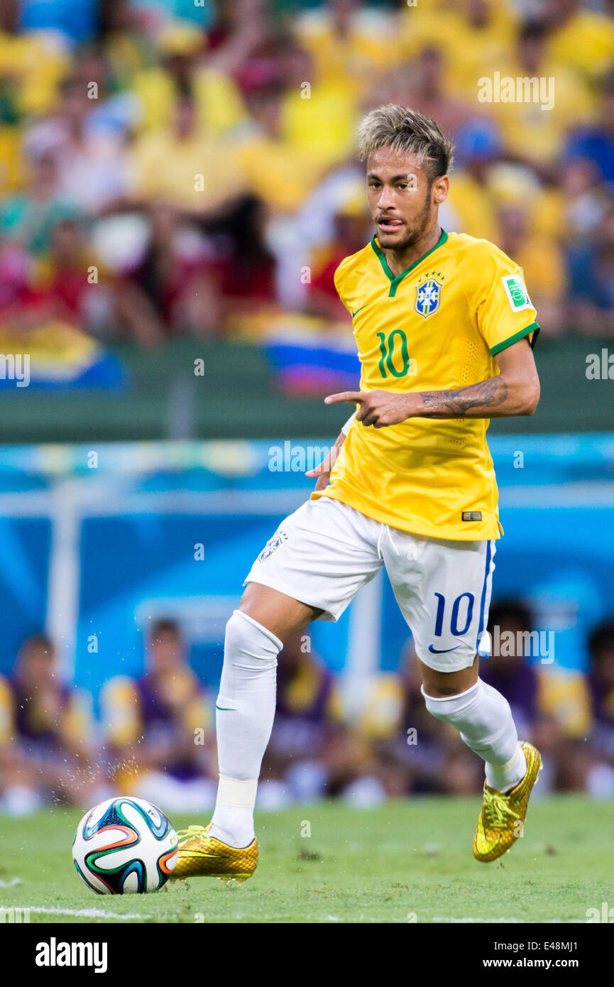 Neymar brazil colombia world cup hi-res stock photography and images - Alamy