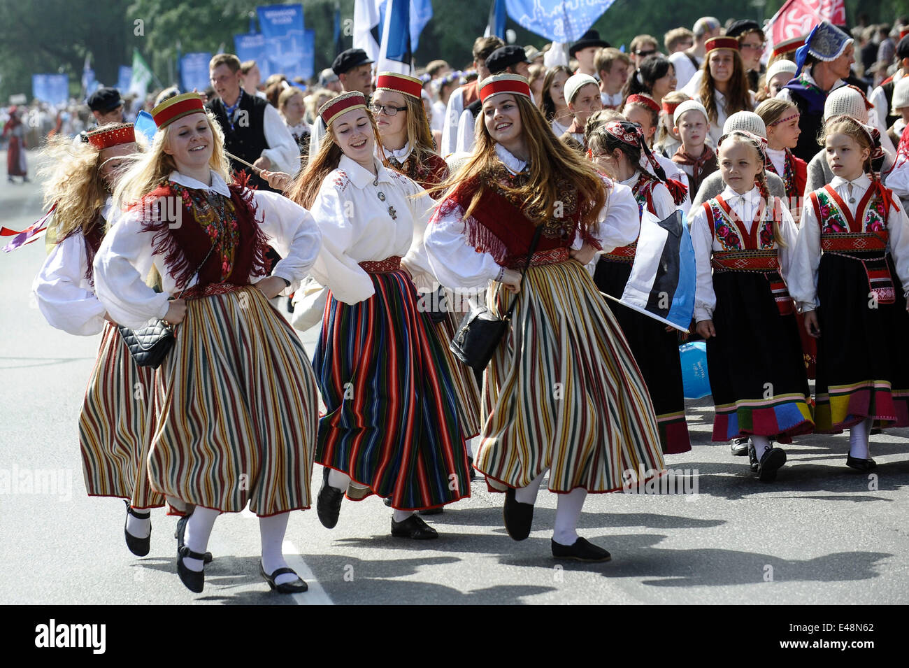 Estonian song and dance festival hi-res stock photography and images ...