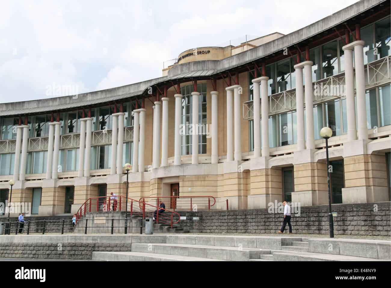 Lloyds banking headquarters hi-res stock photography and images - Alamy