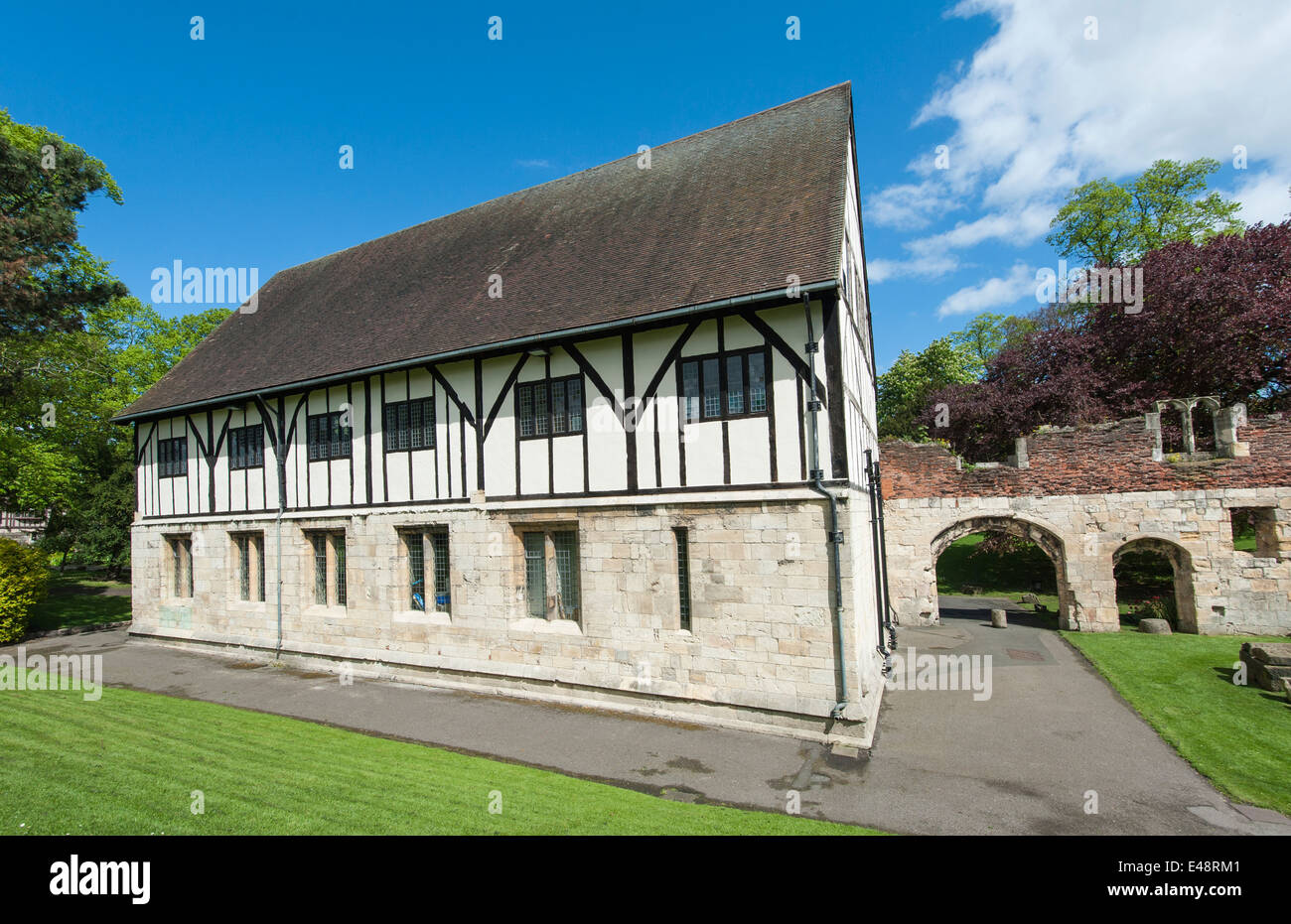 Old traditional Abbots house in grounds of ancient abbey Stock Photo ...
