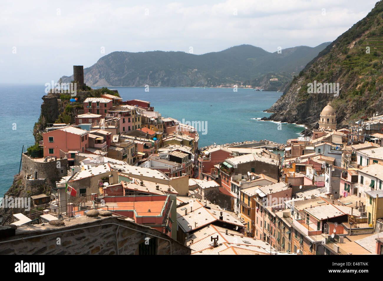 Vernazza old town hi-res stock photography and images - Alamy