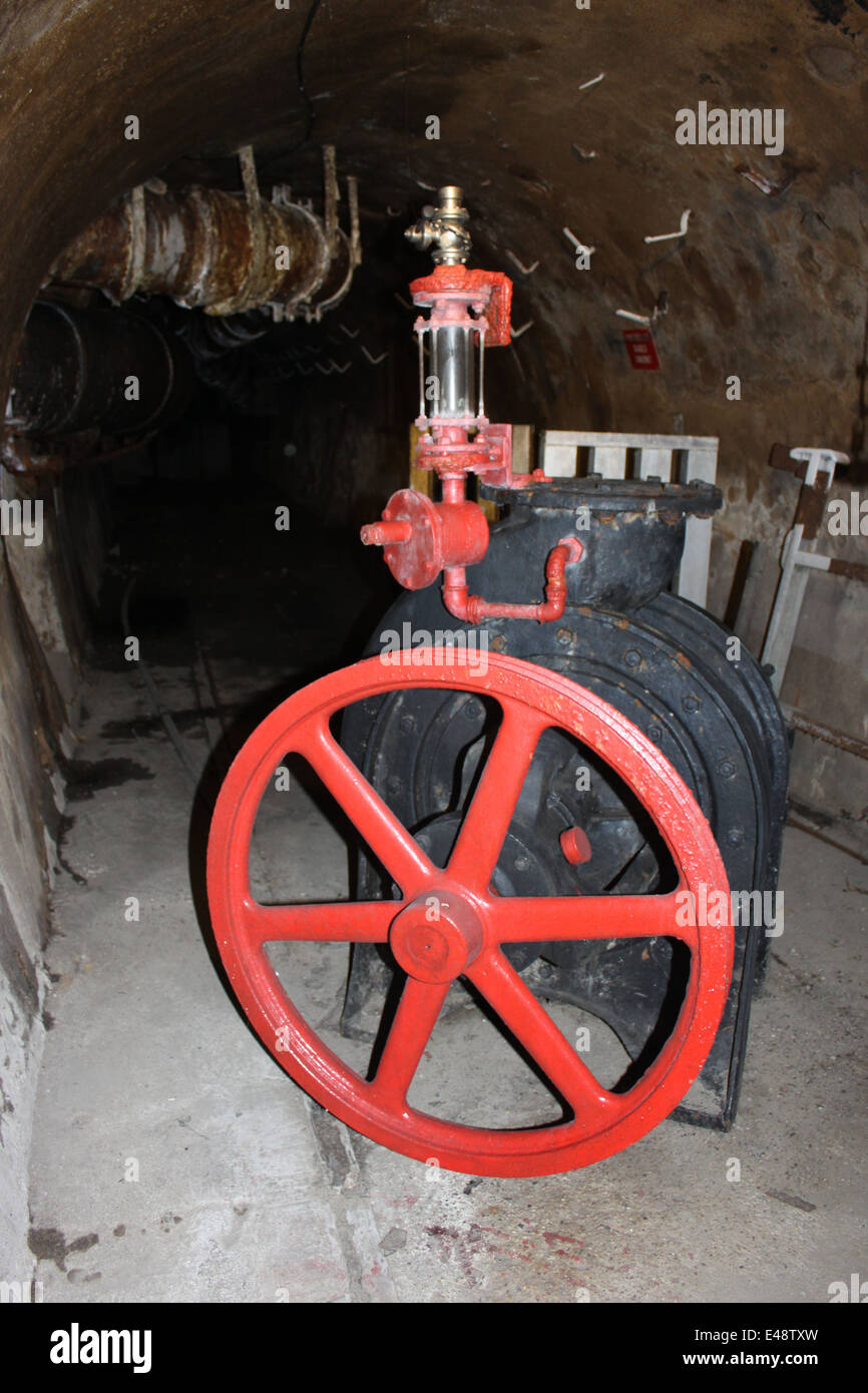 French sewers hi-res stock photography and images - Alamy