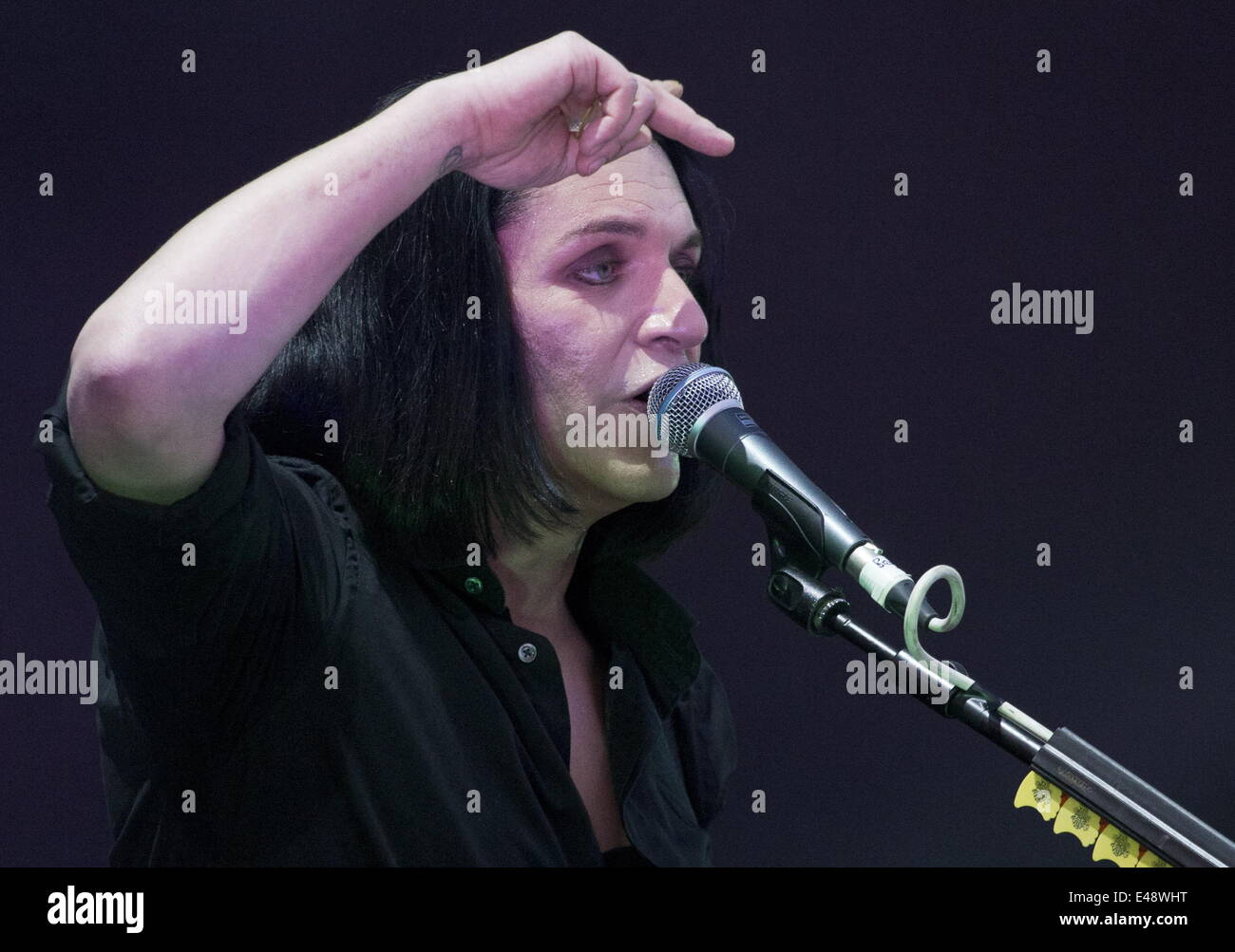 Lead Singer Band Placebo High Resolution Stock Photography and Images ...