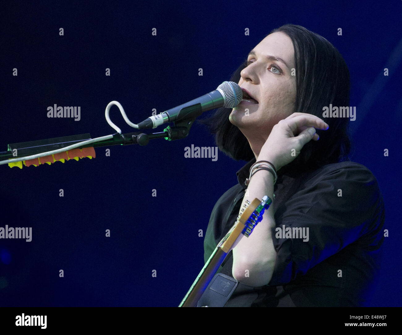 Lead Singer Band Placebo High Resolution Stock Photography and Images ...