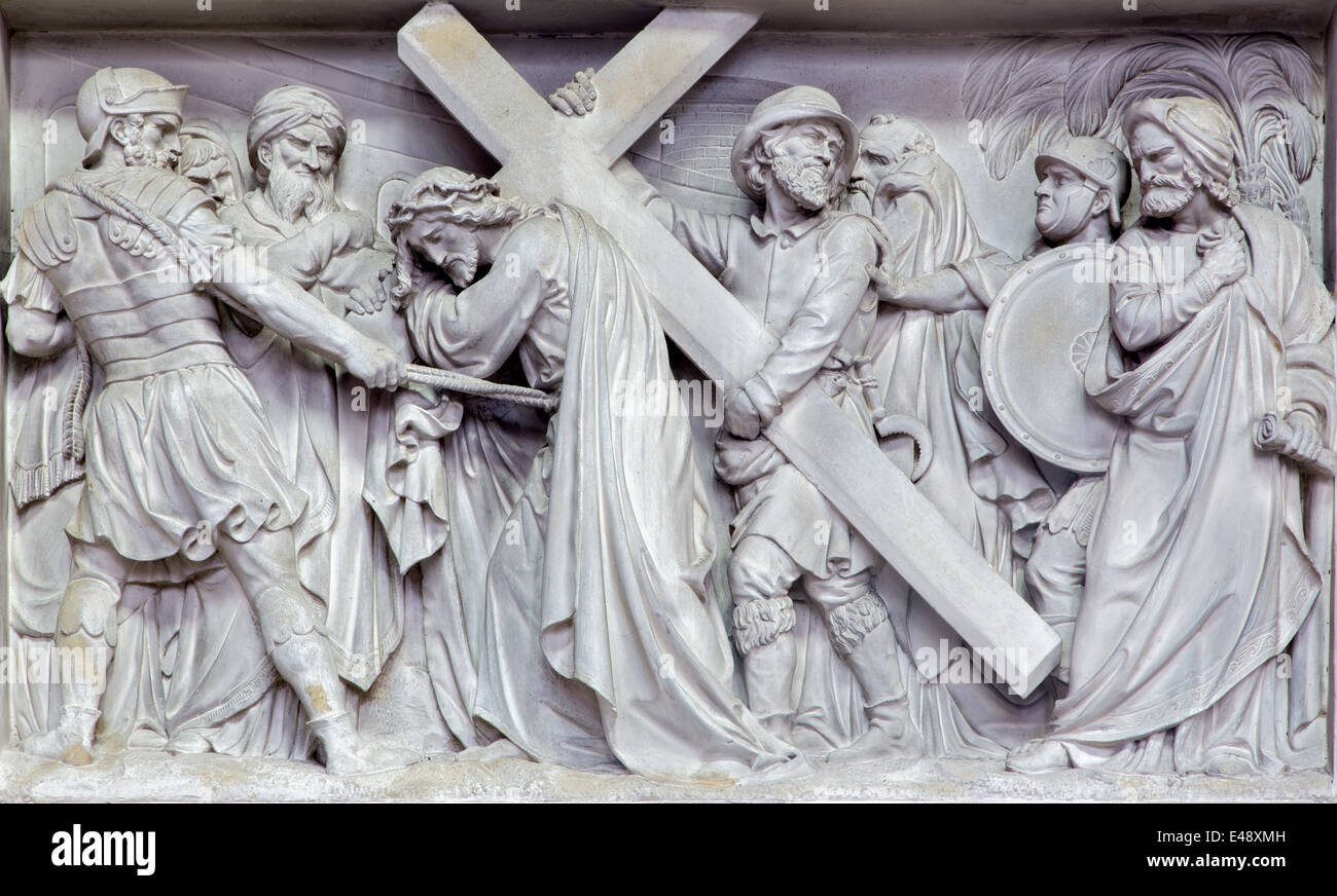 Simon of cyrene hi-res stock photography and images - Alamy