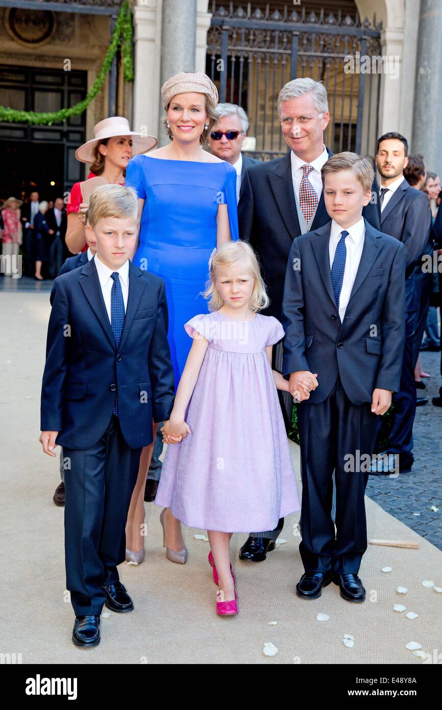 Queen mathilde wedding hi-res stock photography and images - Alamy