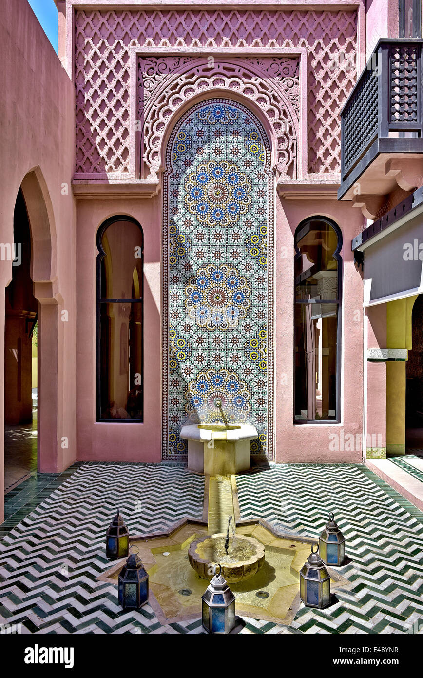 Moroccan architecture. Forecourt structure detail Stock Photo - Alamy