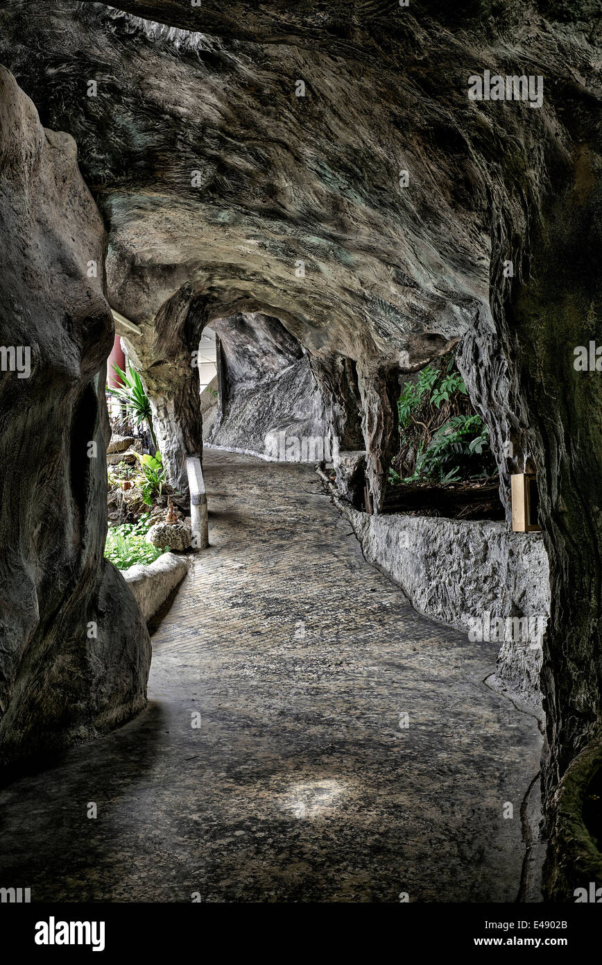 Underground cave walkway leading to the Buddhist temple at Khao Tao Hua ...