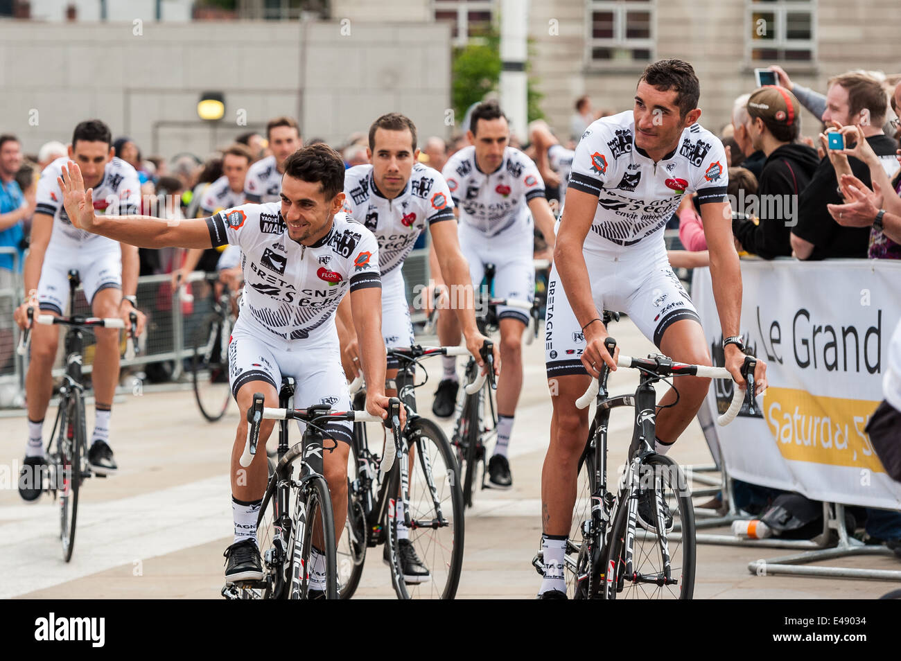 Riders from team Bretagne-Séché in the Millennium square, Leeds as part ...