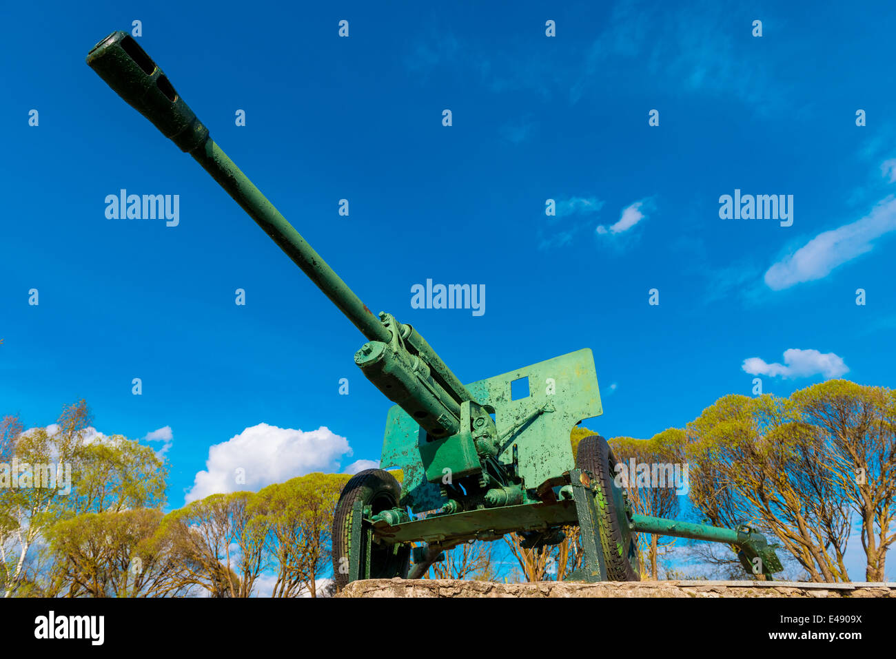 monument of military weapons against the sky Stock Photo - Alamy