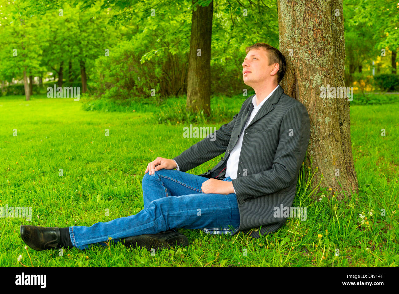 Under manager hi-res stock photography and images - Alamy