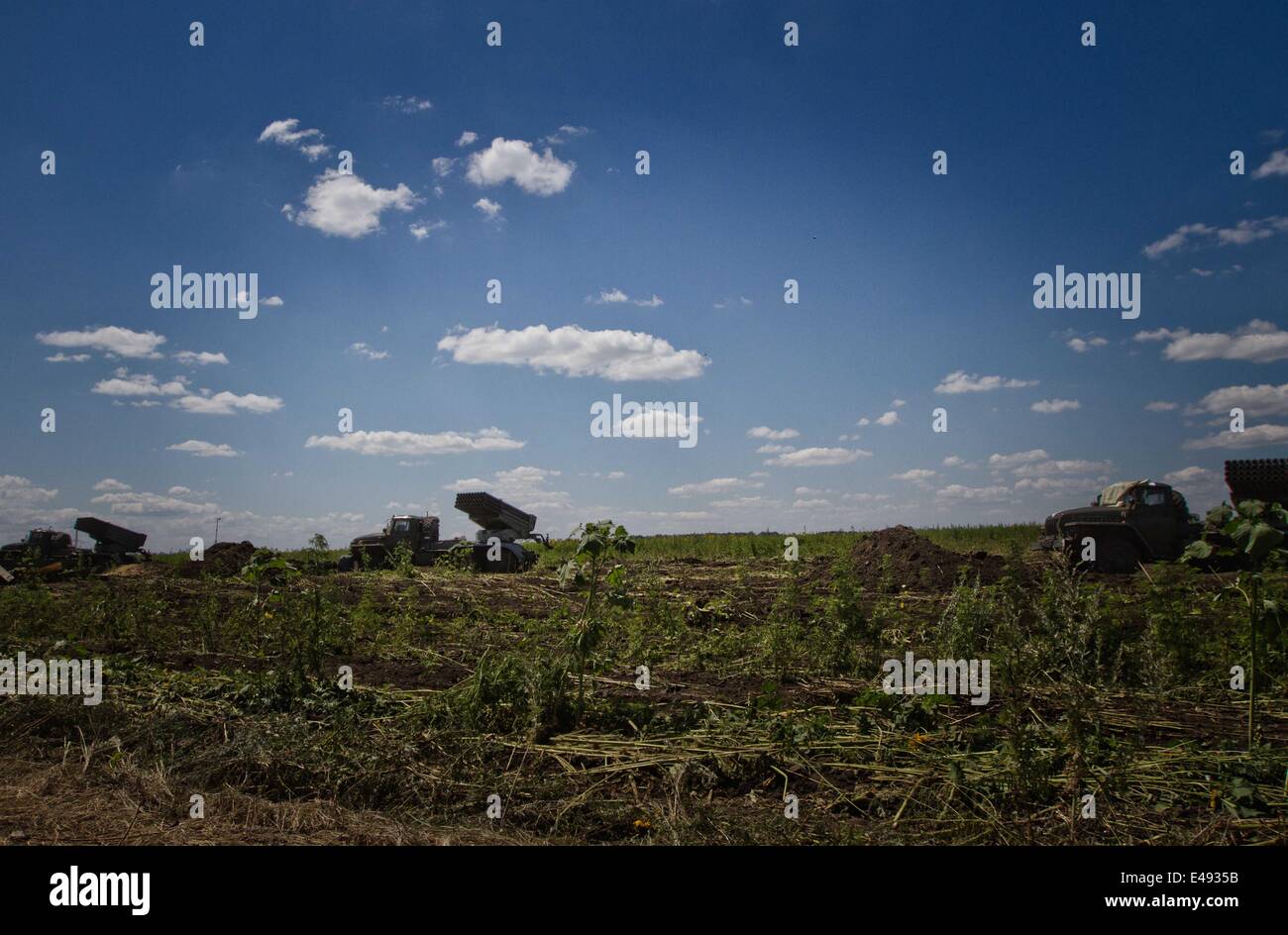Russian grad multiple rocket launcher hi-res stock photography and ...