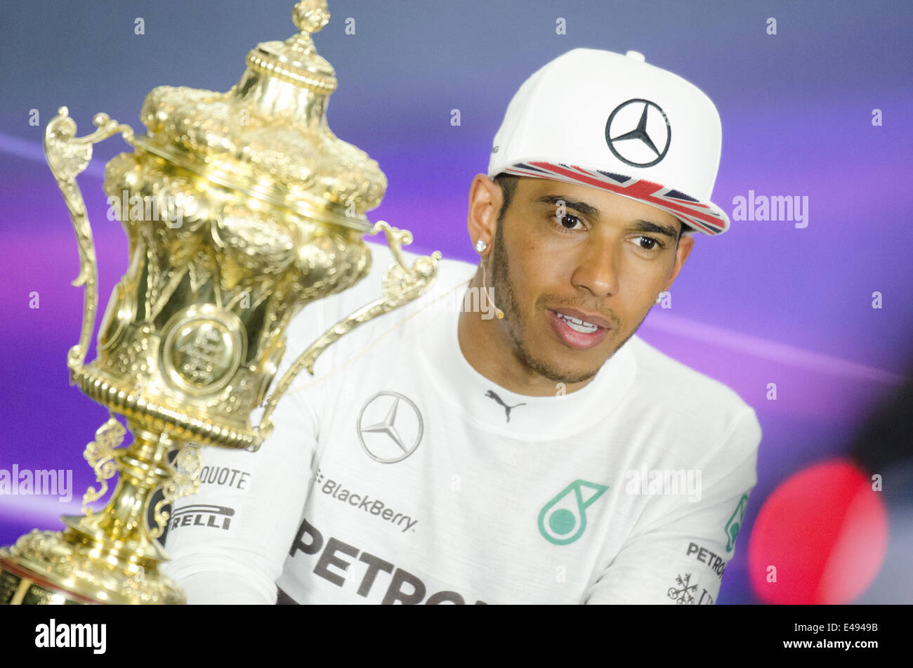 Lewis Hamilton wins the 2014 British Formula 1 Grand Prix, Silverstone ...