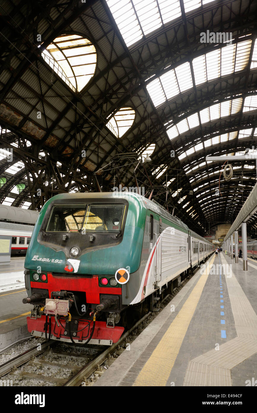 Italian railways train waiting at Stazione Centrale (Central Station ...