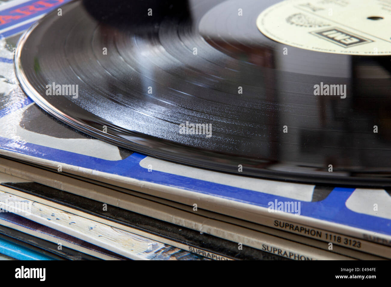 Vinyl records hi-res stock photography and images - Alamy