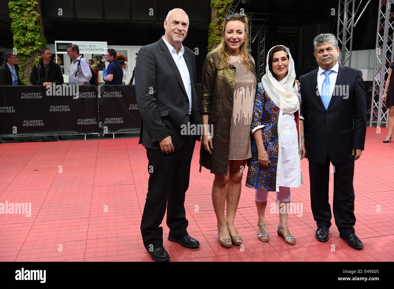 Munich, Germany. 5th July, 2014. The journalist Mark Adams (L-R), head ...