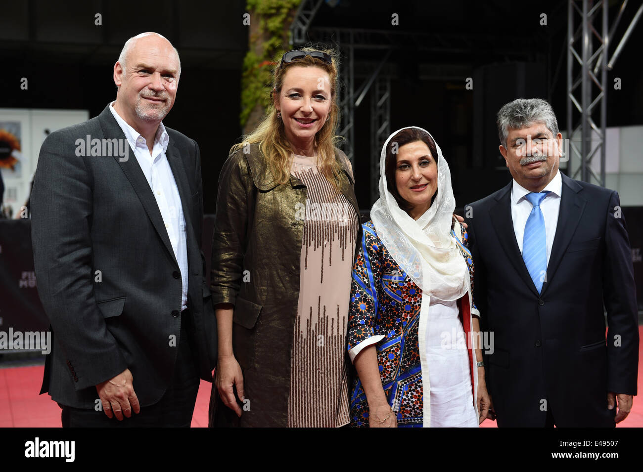 Iranian actress hi-res stock photography and images - Alamy