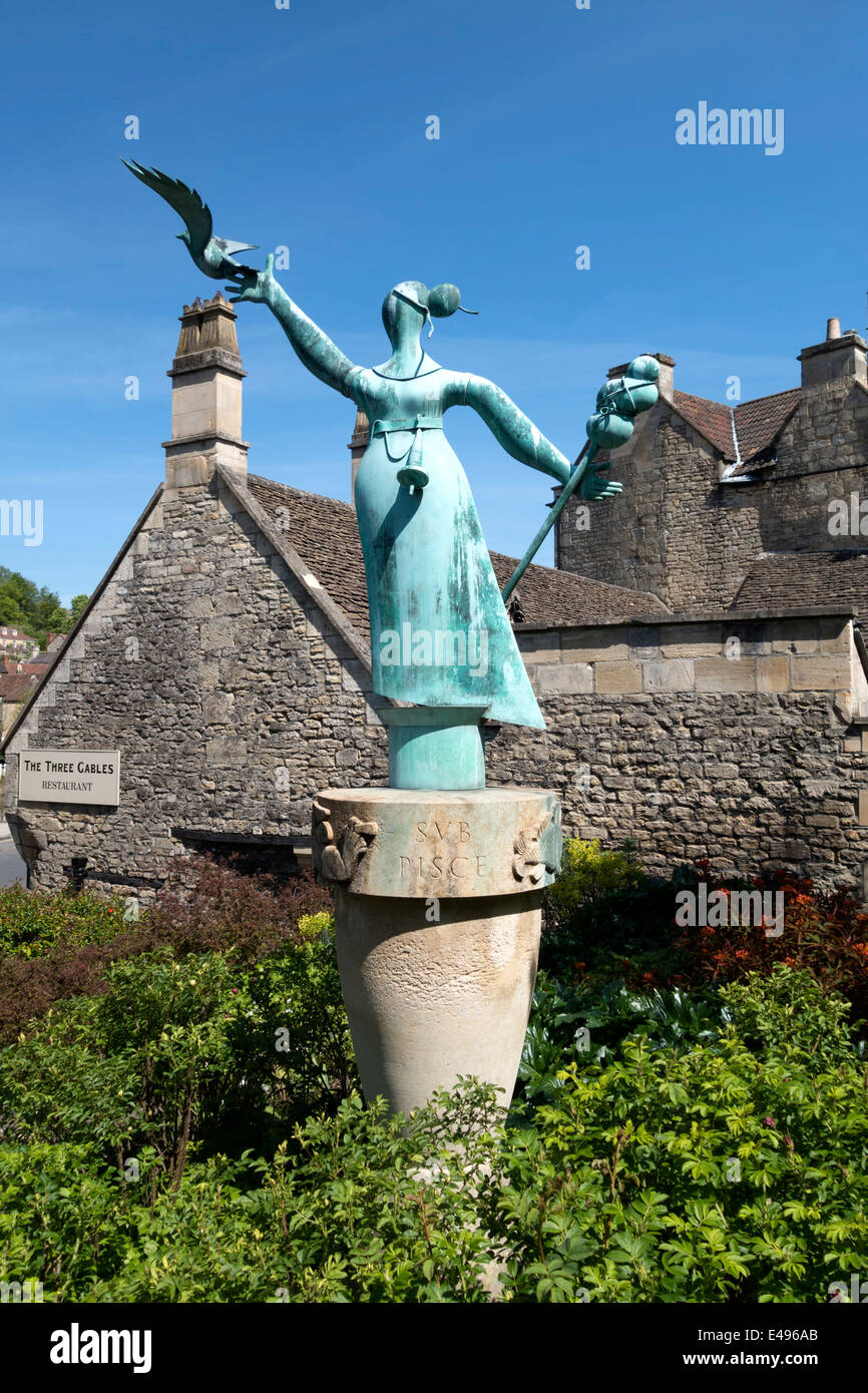 Millie bronze statue hi-res stock photography and images - Alamy